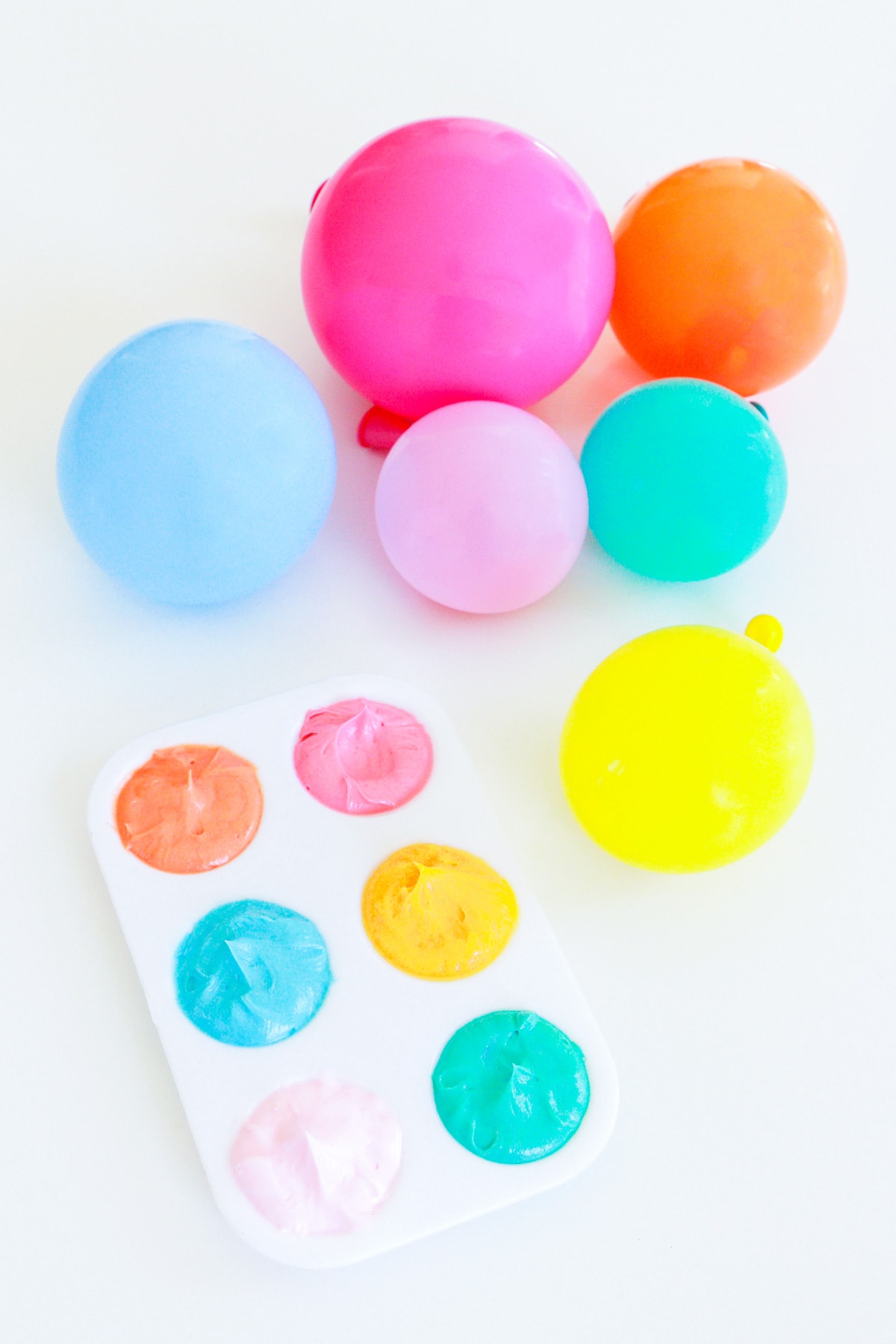 Balloon Cake Topper & Cake Painting Tips